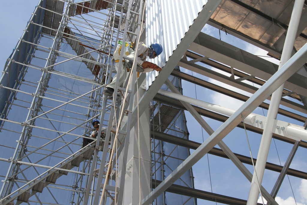 Pre-Engineered Buildings & Steel Structure Erection