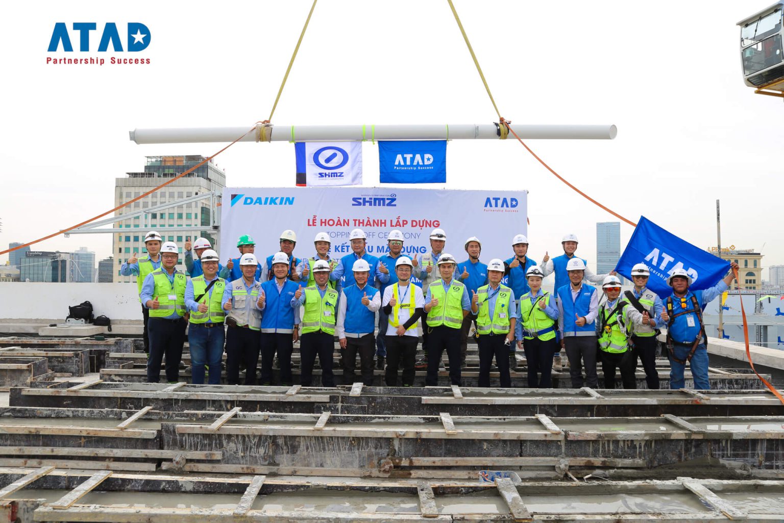 Topping Off Ceremony The Last Steel Beam On The Facade Of Daikin Tower ...